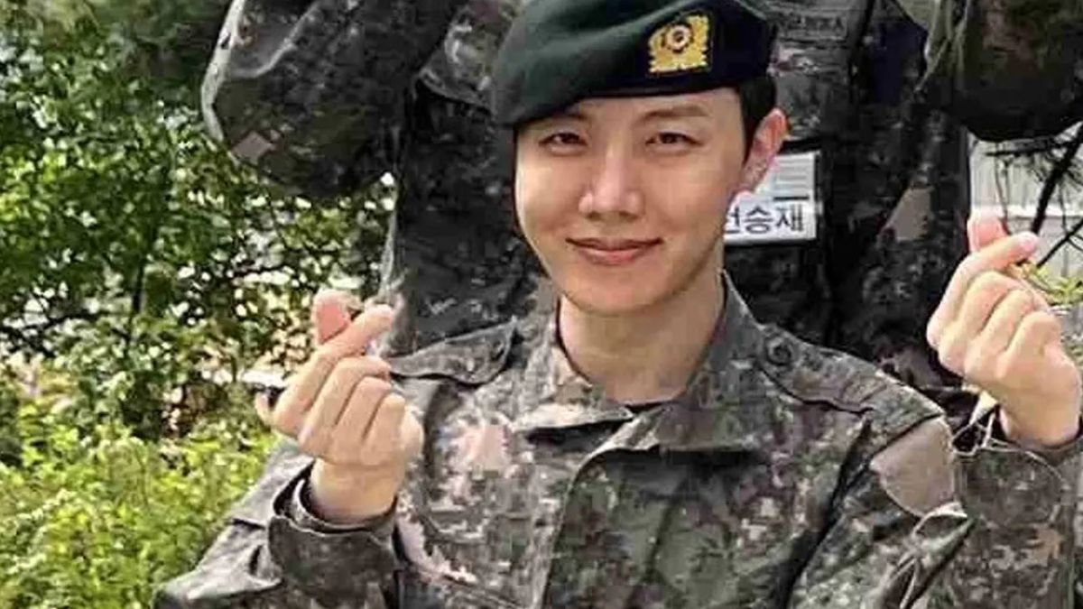 Bts J Hope Military Picture Goes Viral Assigned To The 36th Infantry